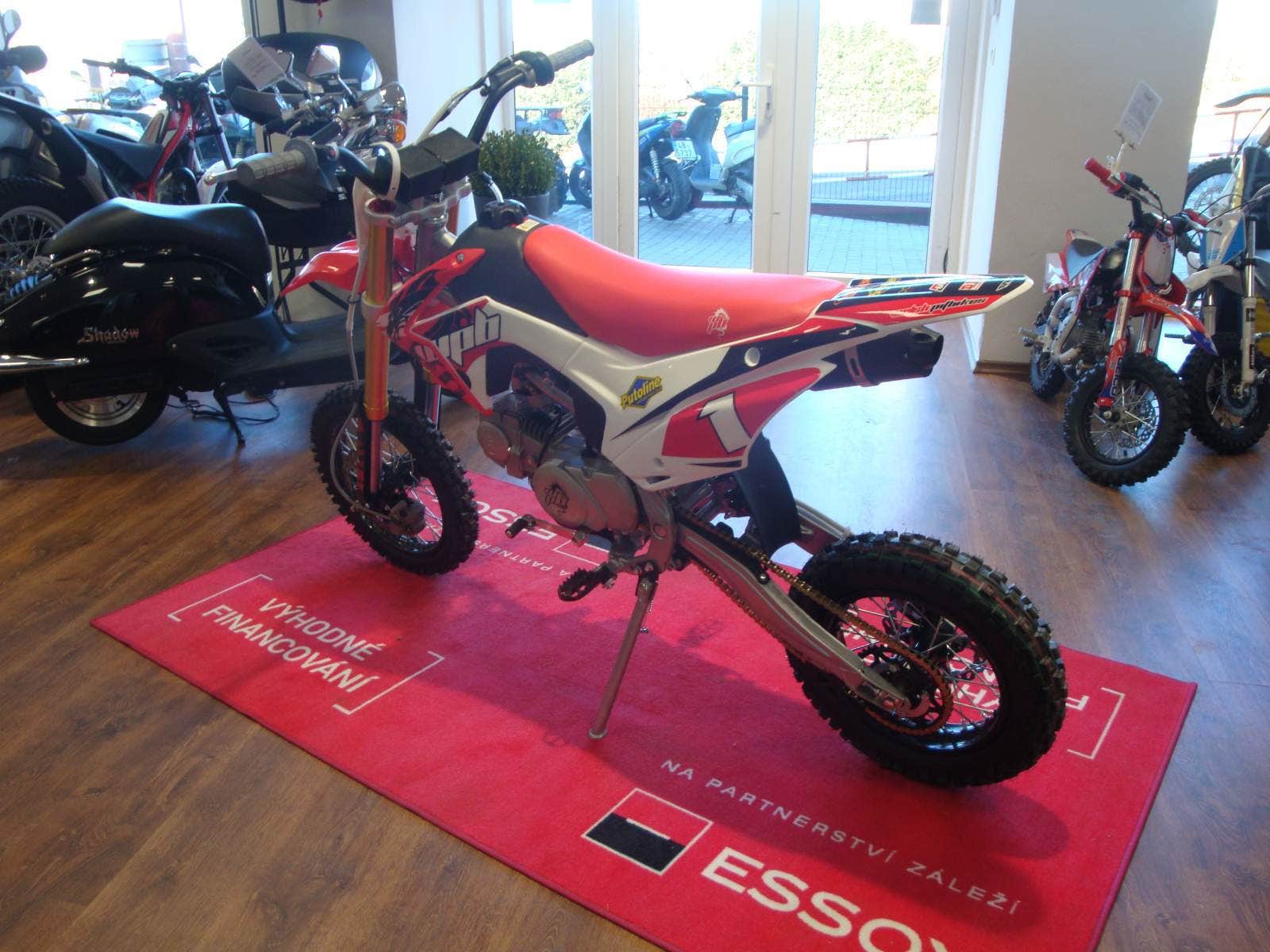 Stomp WPB Race 125 (NOVÁ, 2025), 37.990 Kč - TipMoto.com