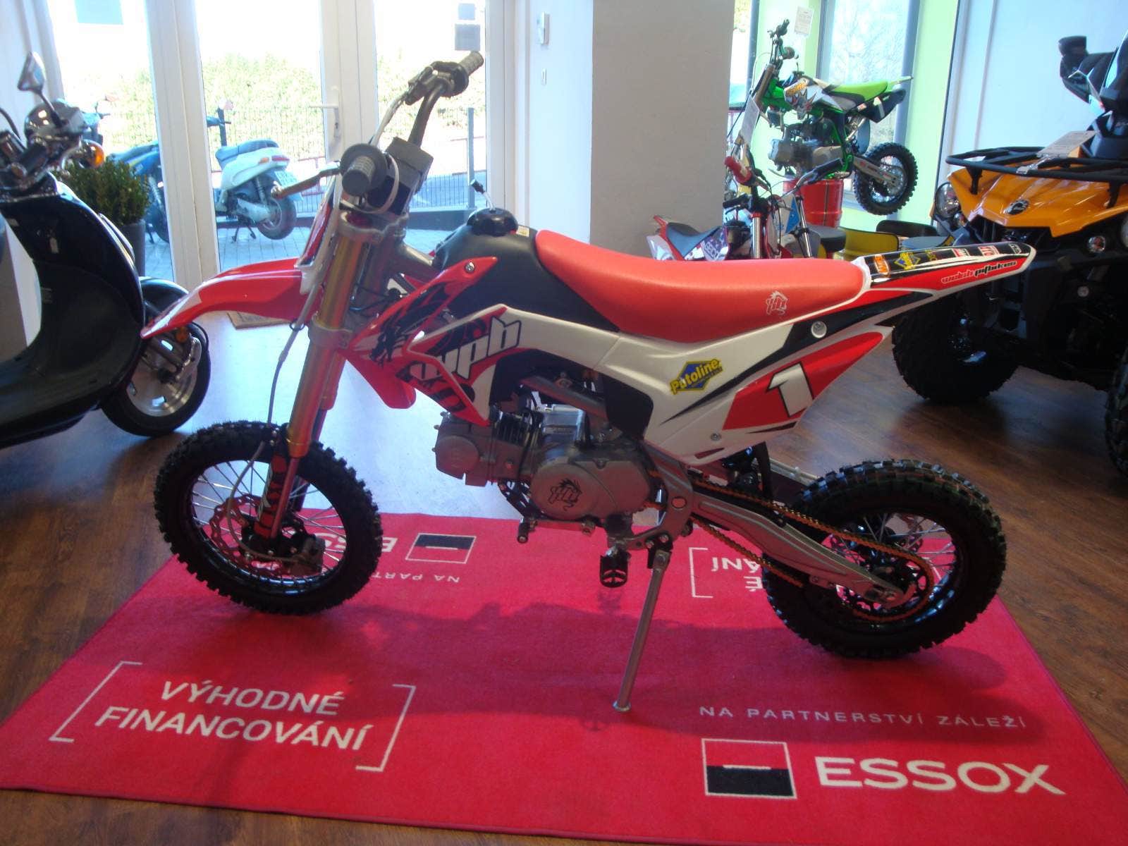 Stomp WPB Race 125 (NOVÁ, 2025), 37.990 Kč - TipMoto.com