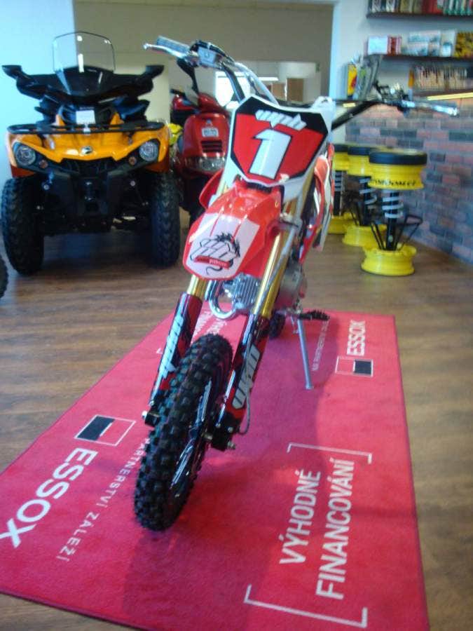 Stomp WPB Race 125 (NOVÁ, 2025), 37.990 Kč - TipMoto.com