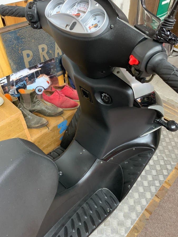Benelli Velvet 150 - VÝPRODEJ (2012), 14.999 Kč - TipMoto.com