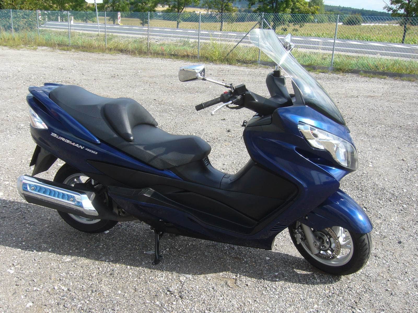 Suzuki AN400 Burgman, CZ DOKLADY TOP STAV (2008), 64.900 Kč - TipMoto.com