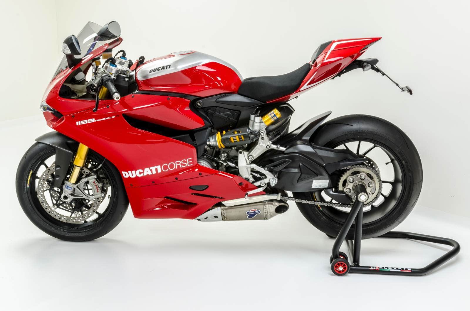 Ducati 1199 Panigale R (2013), 875.000 Kč - TipMoto.com