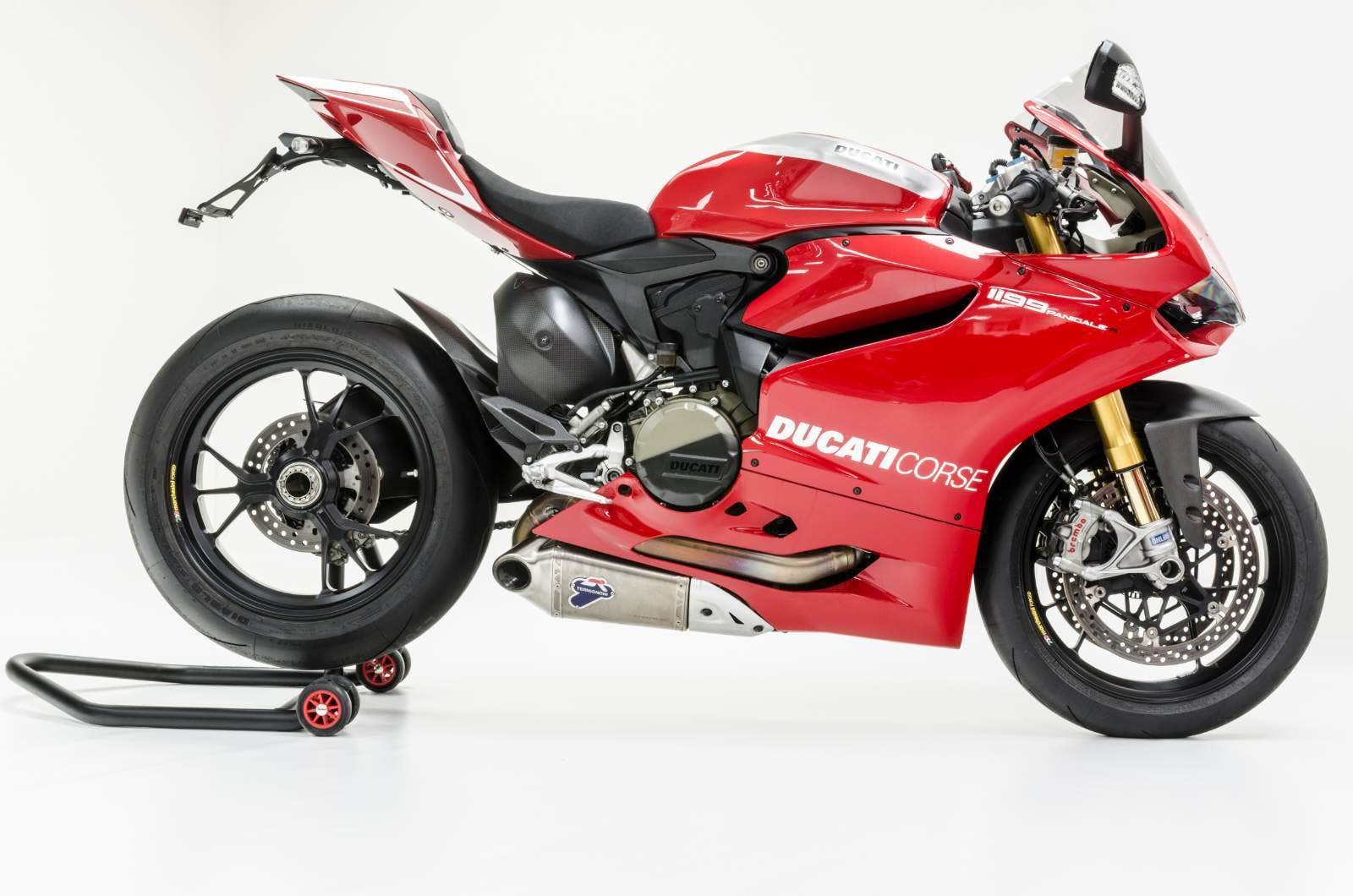 Ducati 1199 Panigale R (2013), 875.000 Kč - TipMoto.com