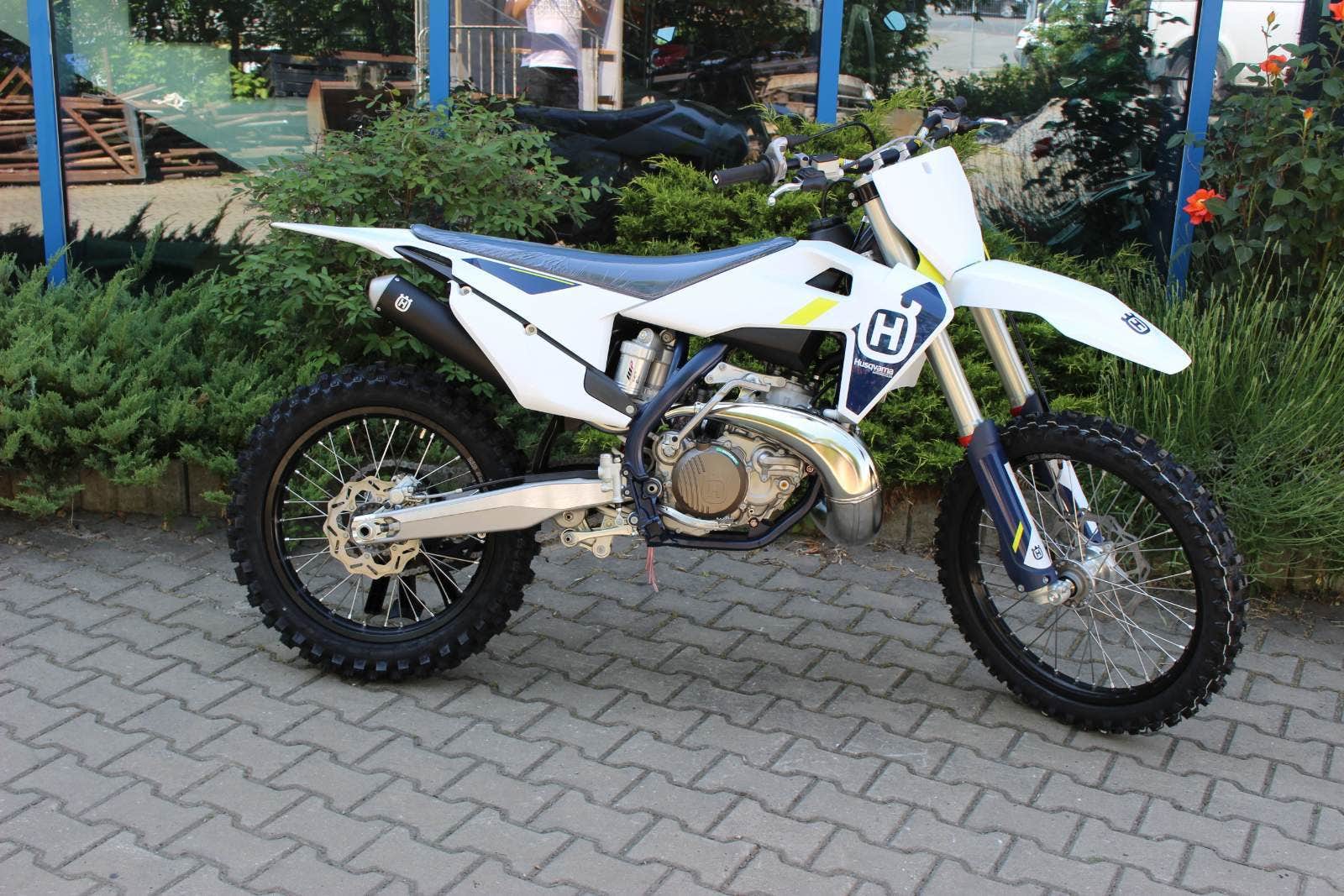 Husqvarna TC 250 2022 (NOVÁ, 2022), 195.000 Kč - TipMoto.com
