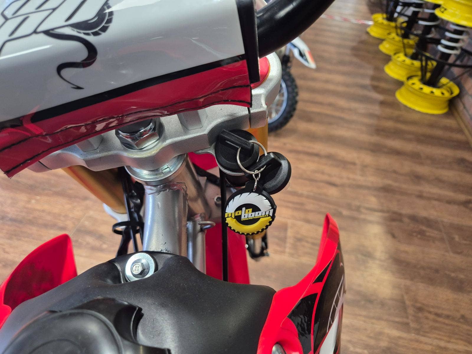 Stomp WPB RACE 190 BEAST, El. STARTER (NOVÁ, 2025), 52.990 Kč - TipMoto.com