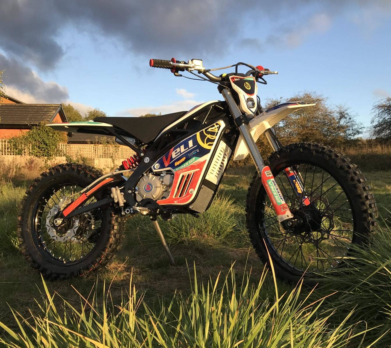 Velimotor VMX 12 (NOVÁ, 2022), 142.000 Kč - TipMoto.com