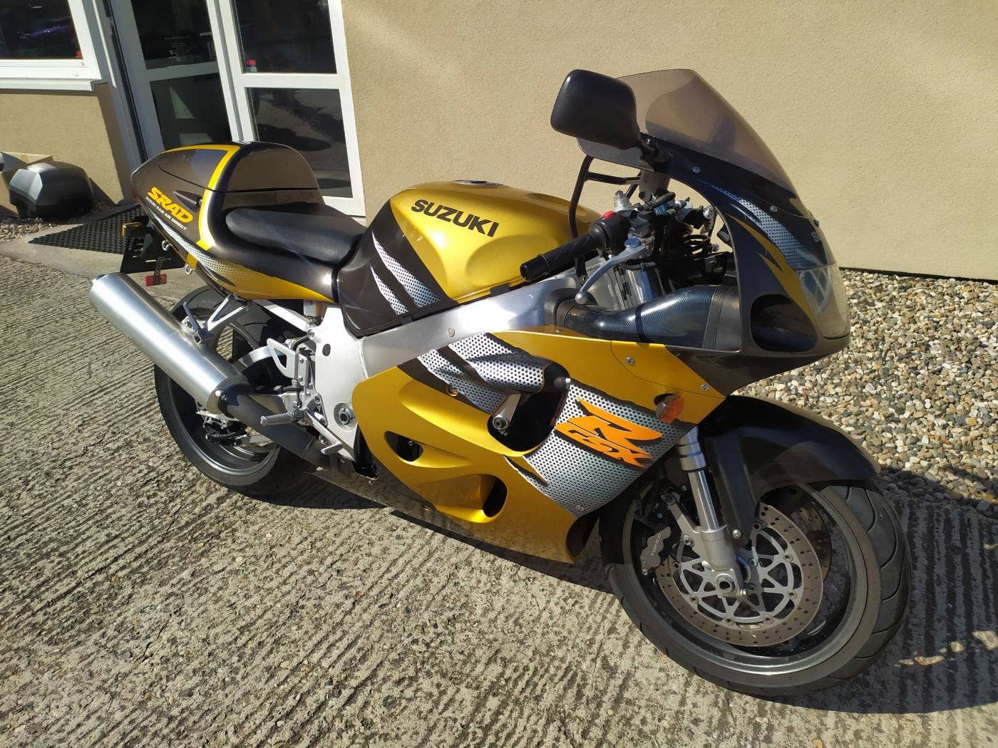 Suzuki GSXR 750 SRAD (1996), 65.000 Kč - TipMoto.com
