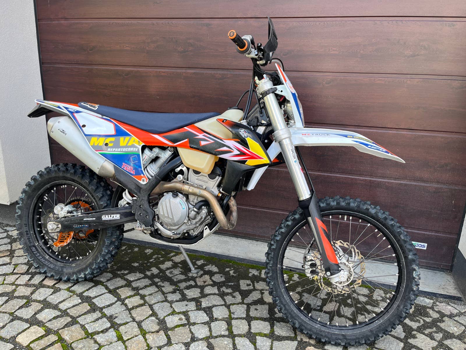 KTM 250 EXC-F (2020), 185.000 Kč - TipMoto.com