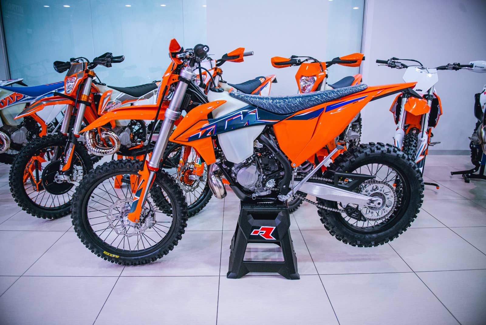 KTM 150 EXC TPI (NOVÁ, 2023), 251.000 Kč - TipMoto.com