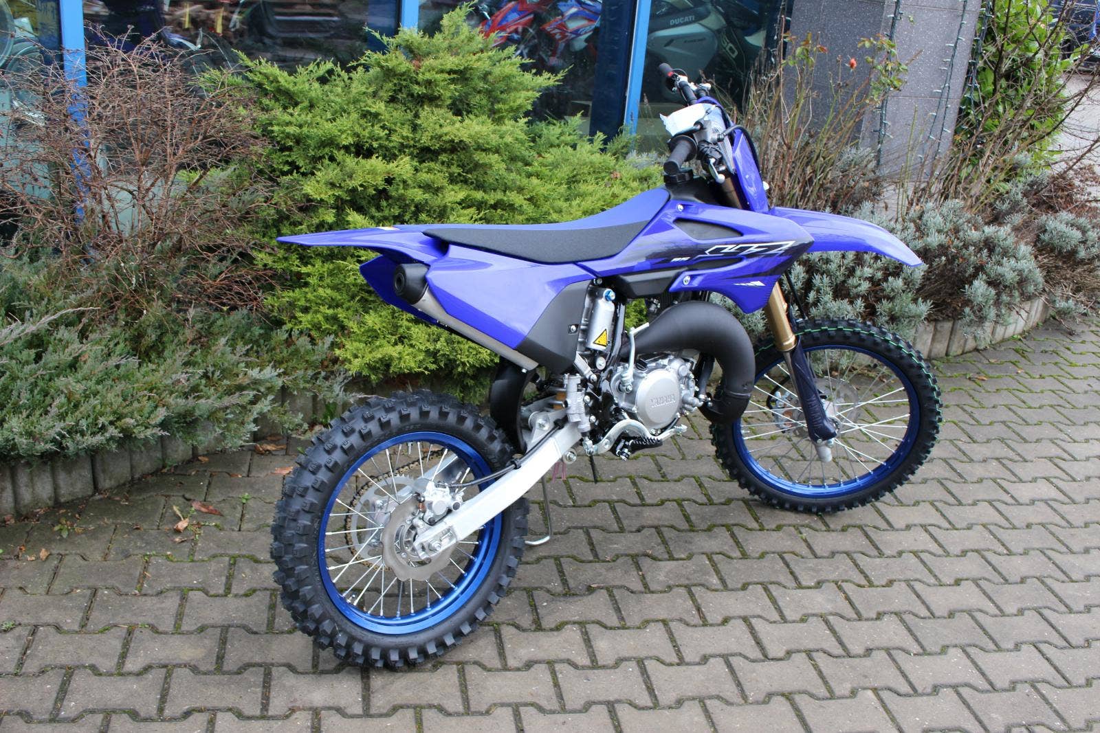 Yamaha YZ 85 LW 2026 (NOVÁ, 2026), 145.900 Kč - TipMoto.com