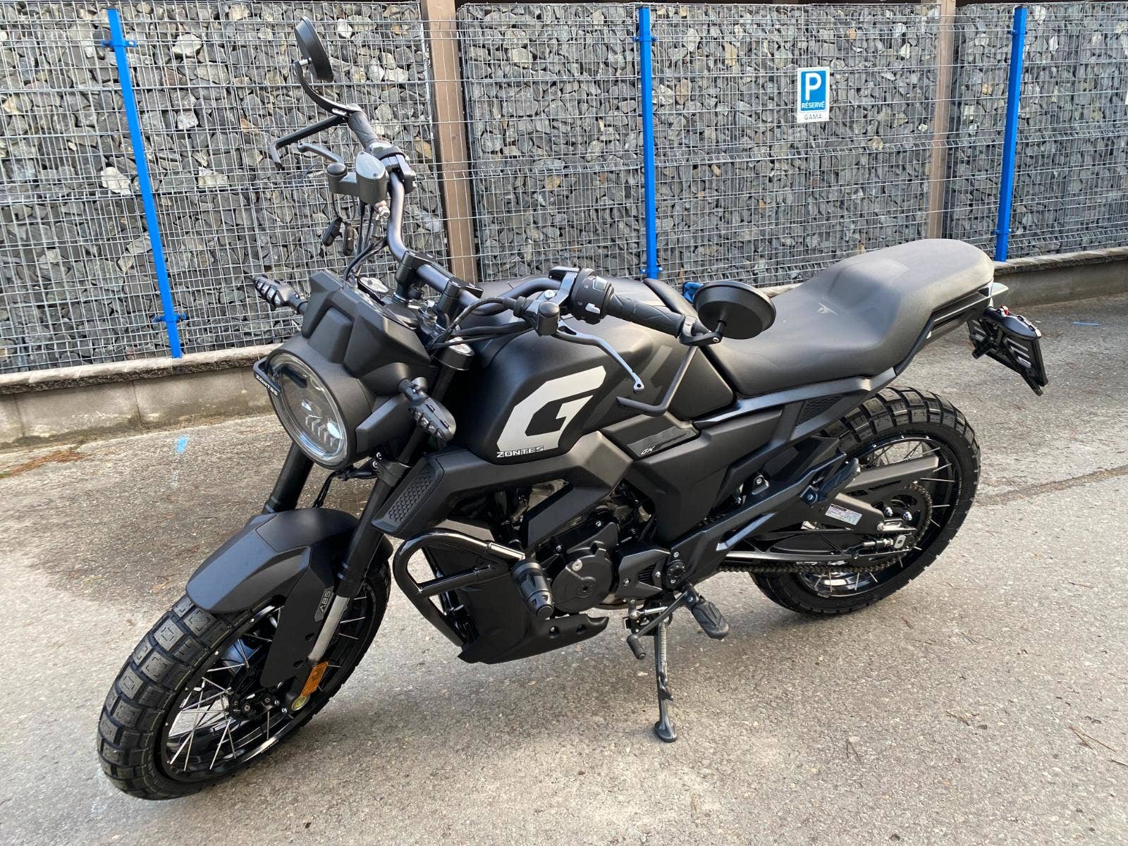 Zontes 125 GK Scrambler drátěná kola (NOVÁ, 2025), 91.900 Kč - TipMoto.com