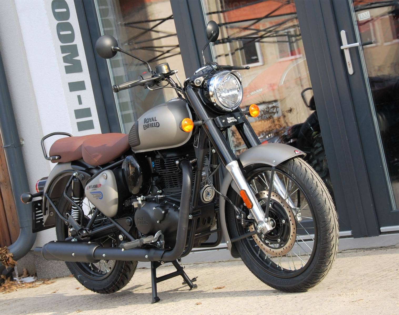 Royal Enfield Classic 350 GREY - AKCE/SOUTĚŽ (NOVÁ, 2025), 133.989 Kč ...