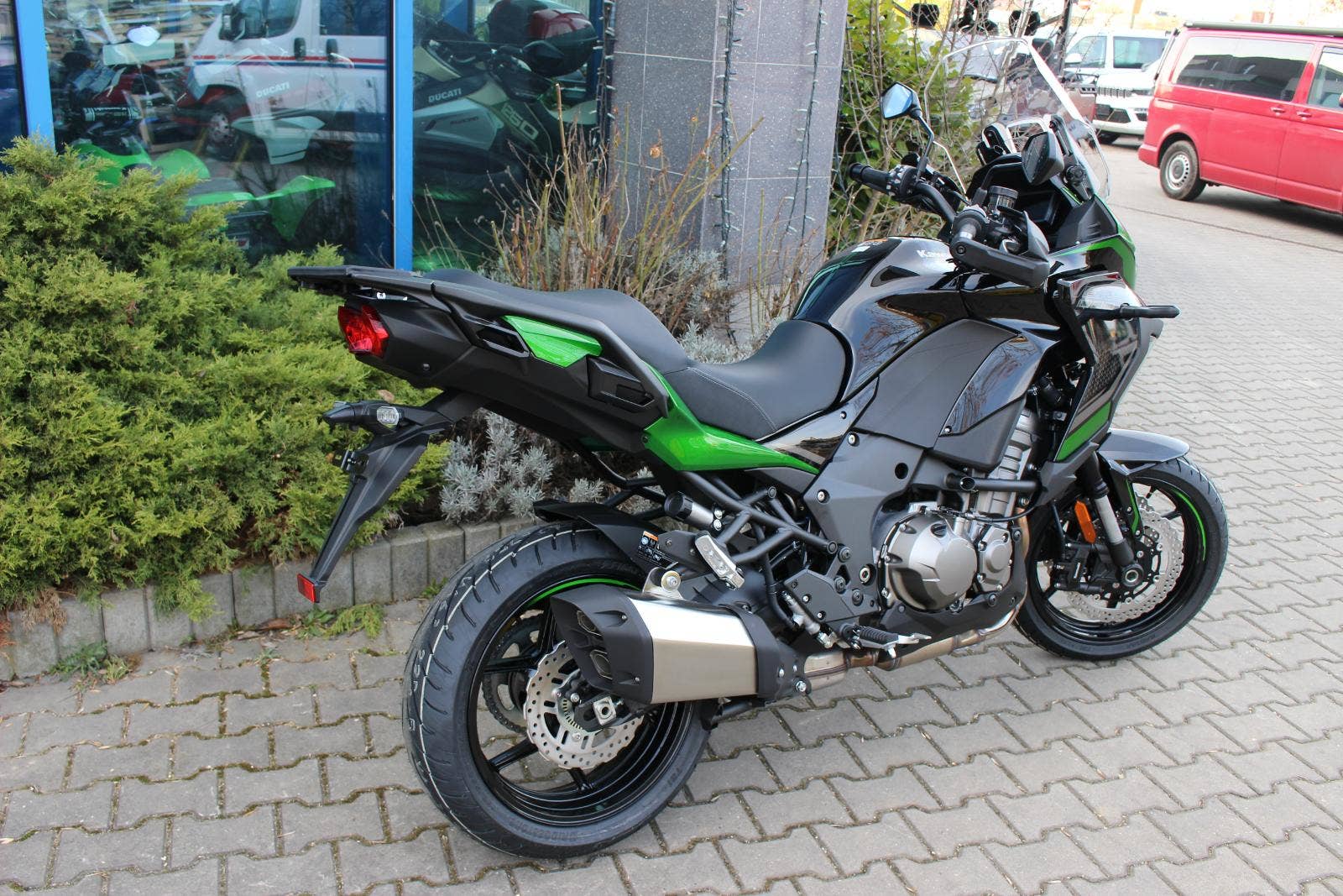 Kawasaki Versys 1000 S 2023 (NOVÁ, 2023), 369.900 Kč - TipMoto.com