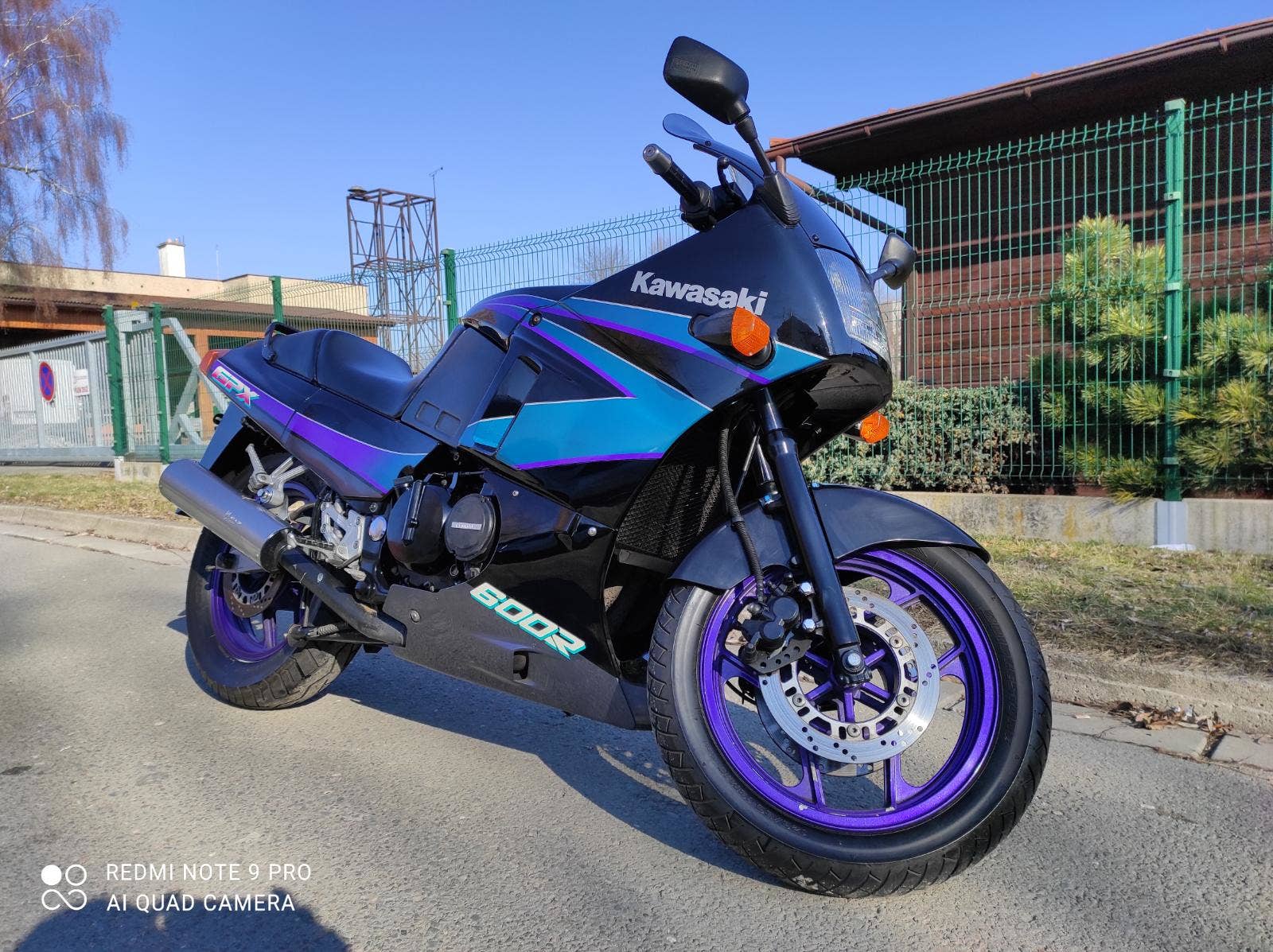 Kawasaki GPX 600 R (1995), 48.000 Kč - TipMoto.com