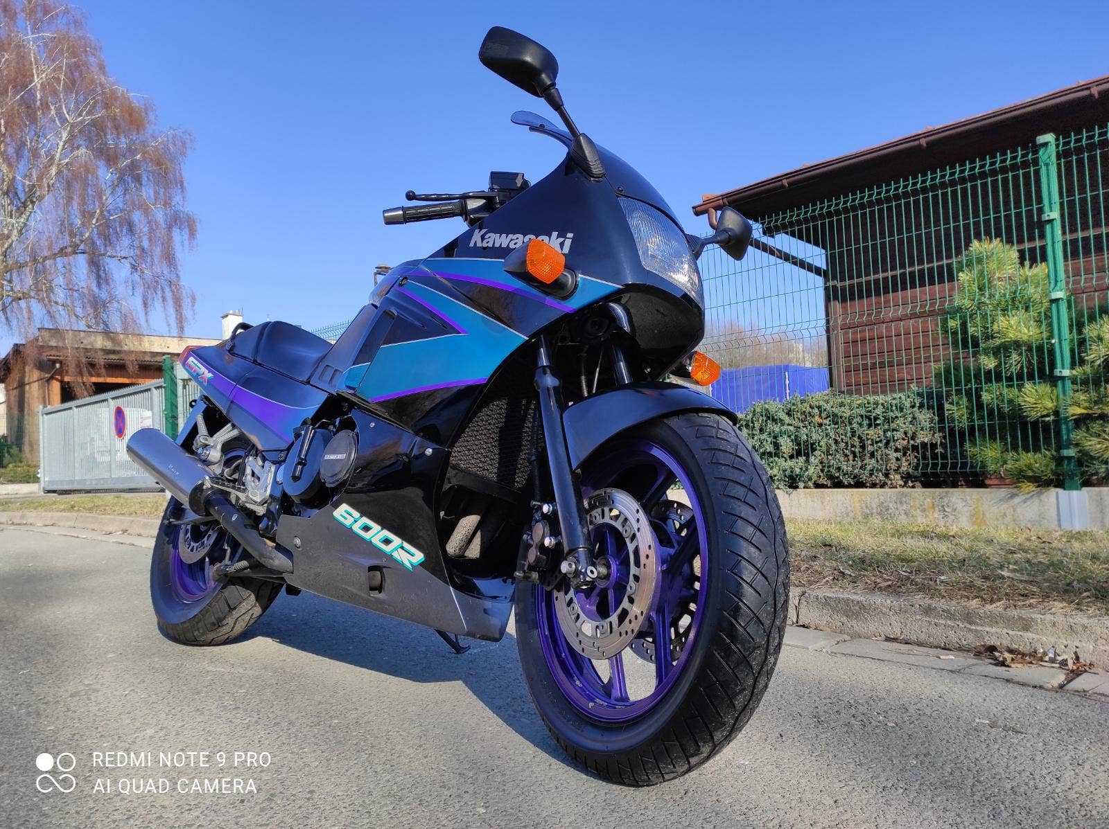 Kawasaki GPX 600 R (1995), 48.000 Kč - TipMoto.com