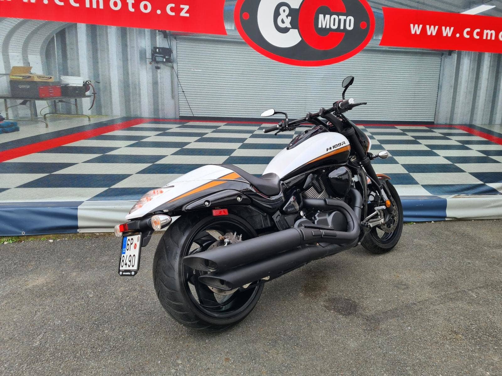 Suzuki Intruder M 1800 R (2020), 299.000 Kč - TipMoto.com