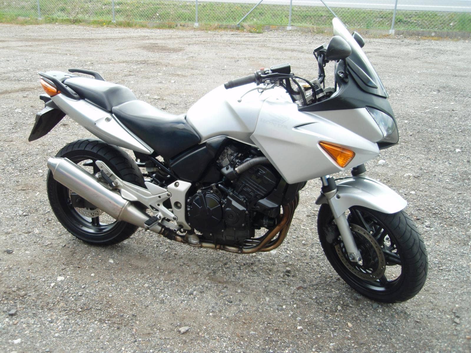 Honda CBF 600 S , SLUŠNÝ STAV , PO 3.MAJITELI (2005), 52.900 Kč ...