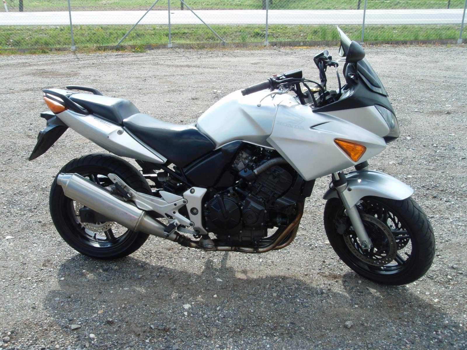 Honda CBF 600 S , SLUŠNÝ STAV , PO 3.MAJITELI (2005), 52.900 Kč ...