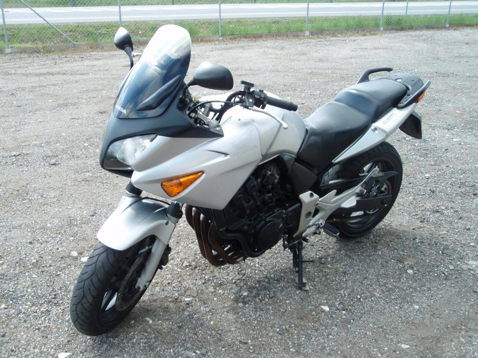 Honda CBF 600 S , SLUŠNÝ STAV , PO 3.MAJITELI (2005), 52.900 Kč ...