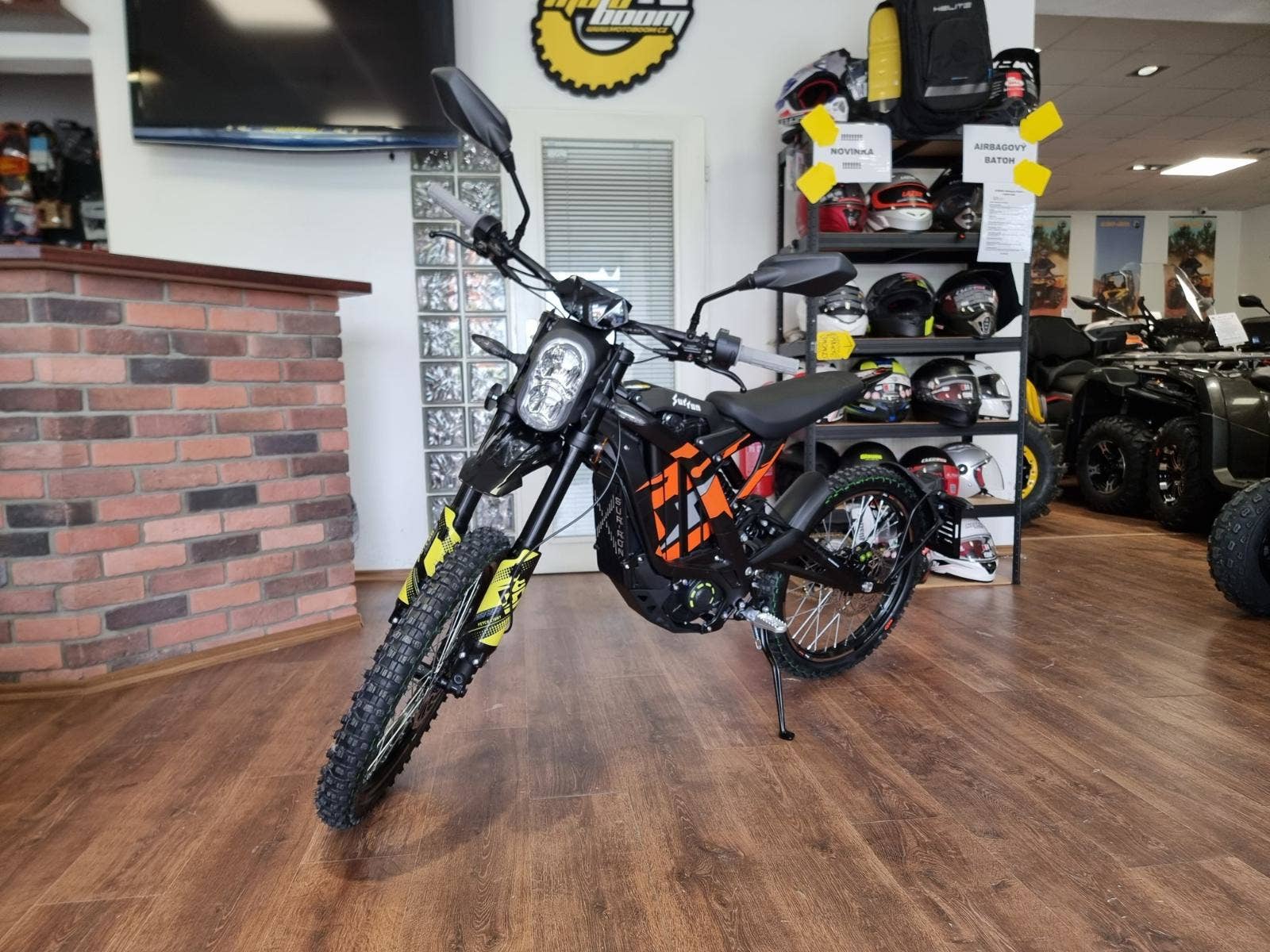 Sur-Ron Light Bee X L1e (NOVÁ, 2025), 135.000 Kč - TipMoto.com