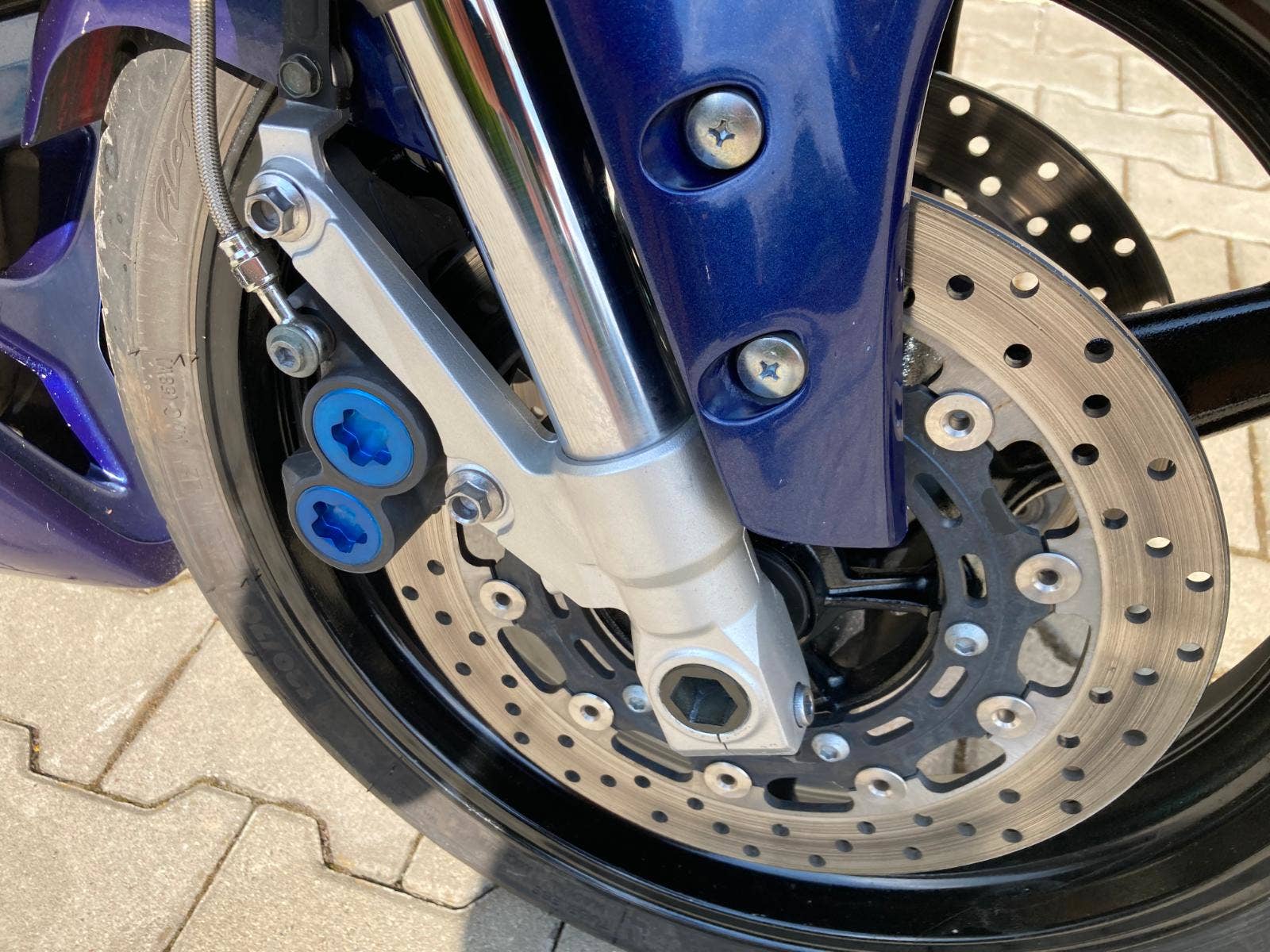 Yamaha YZF-R1 (2000), 49.000 Kč - TipMoto.com