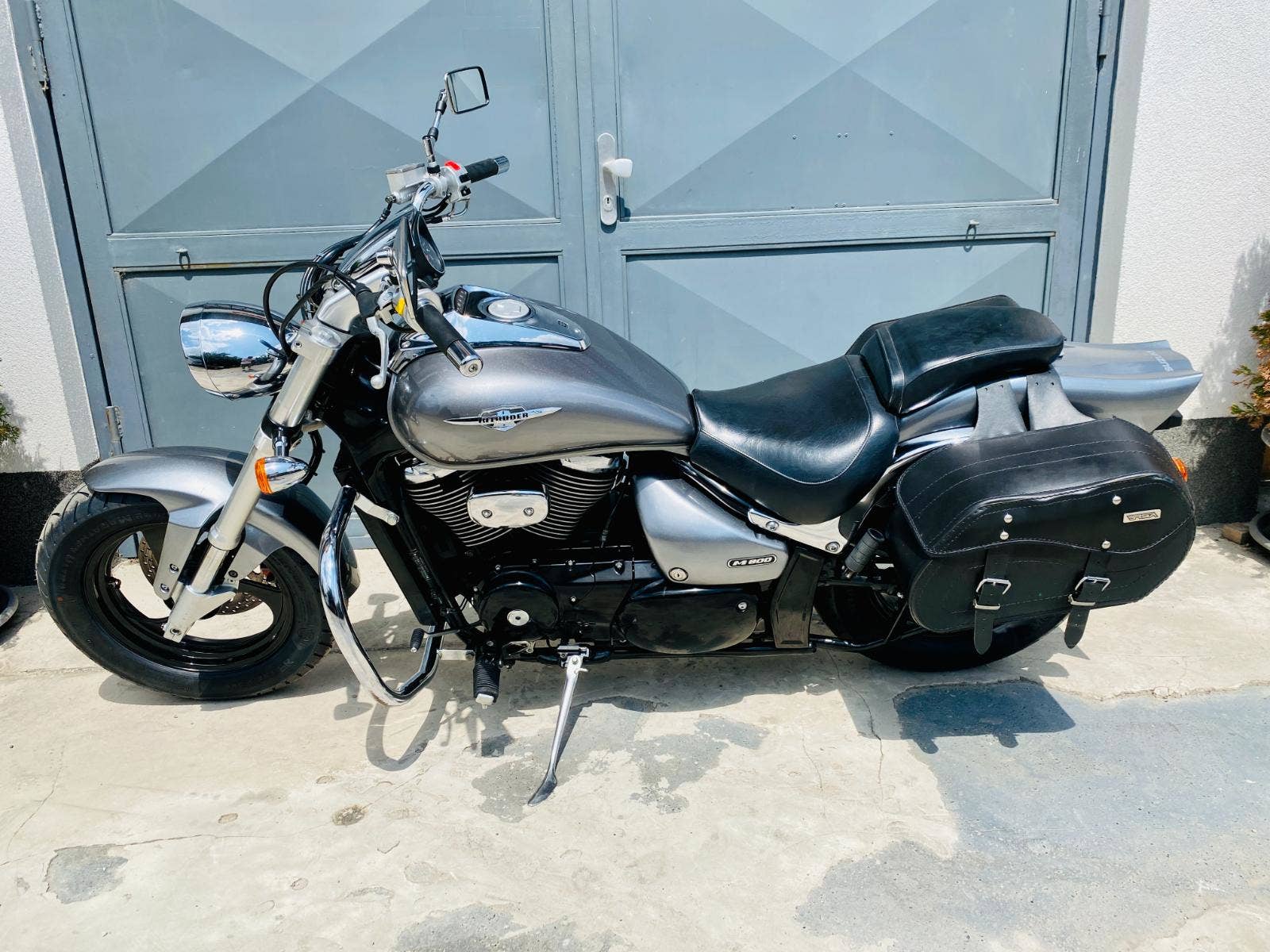 Suzuki Intruder M 800 (2006), 99.999 Kč - TipMoto.com