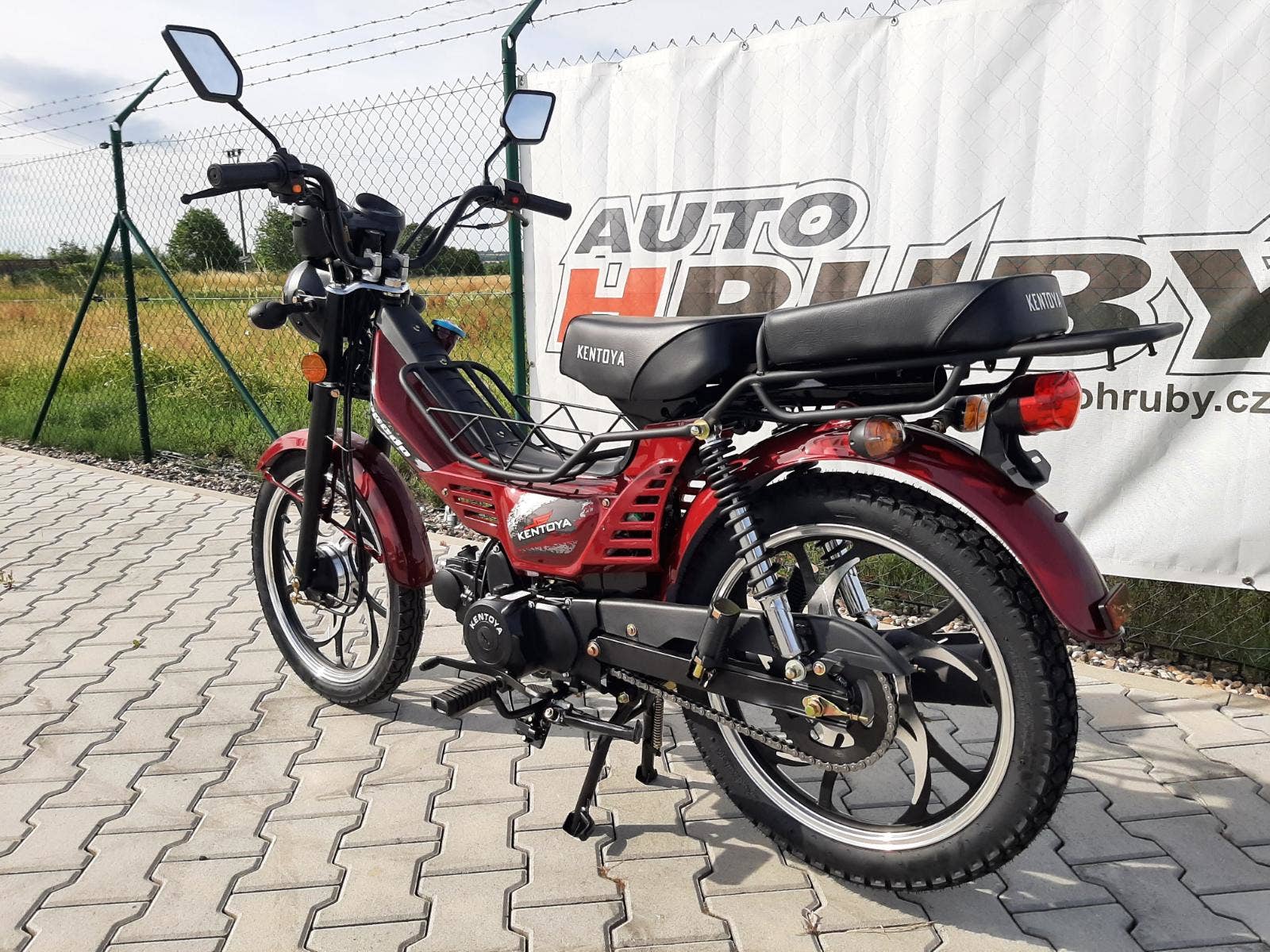 Kentoya MOPEDO 50 4T EURO 5 (NOVÁ, 2023), 28.990 Kč - TipMoto.com