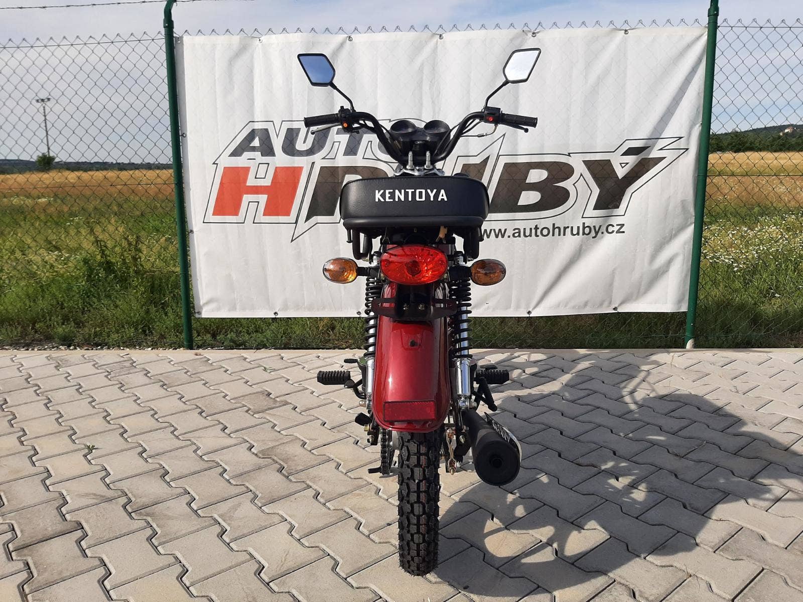 Kentoya MOPEDO 50 4T EURO 5 (NOVÁ, 2023), 28.990 Kč - TipMoto.com