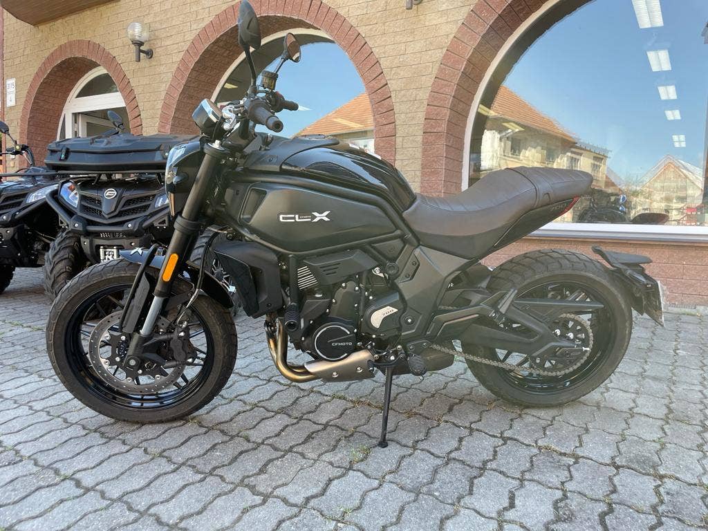 CFMOTO CL-X 700 Heritage (NOVÁ, 2024), 165.990 Kč - TipMoto.com