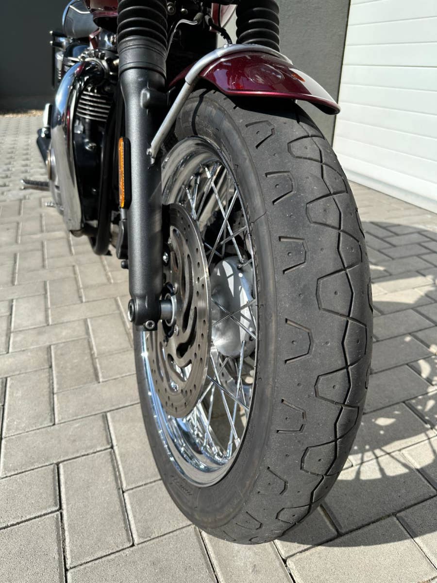 Triumph Bonneville (2017), 145.000 Kč - TipMoto.com