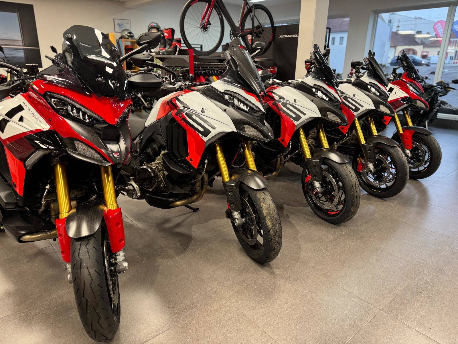 Ducati Multistrada V4 RS, SKLADEM, AKCE, MOŽNOST VYZKOUŠENÍ (NOVÁ, 2025 ...