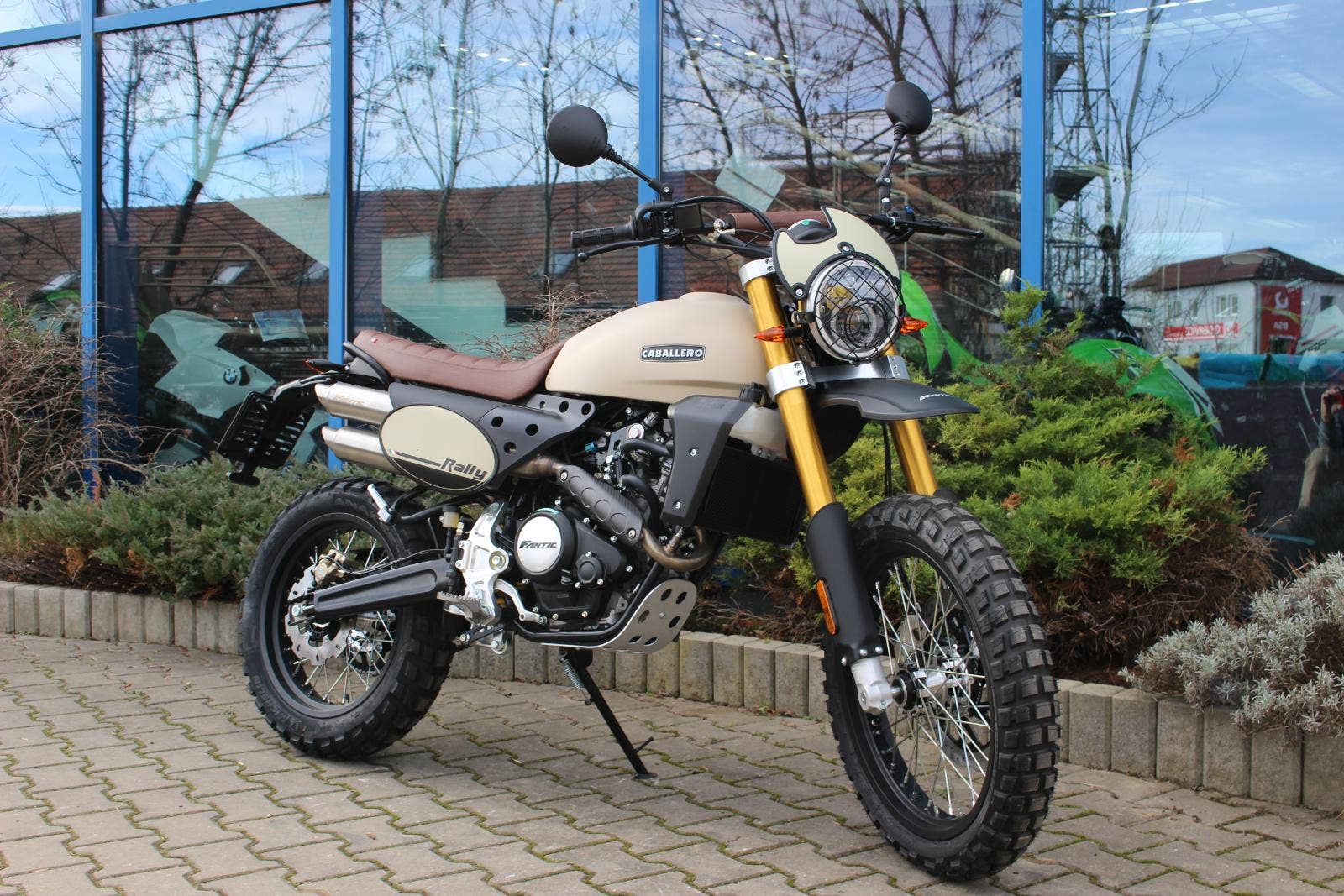 Fantic Caballero 125 Rally 2025 (NOVÁ, 2025), 149.900 Kč - TipMoto.com