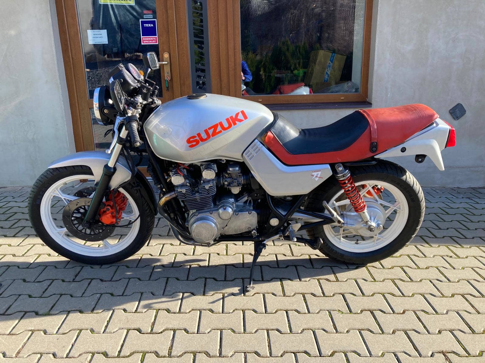 Suzuki GS 650 G Katana (1982), 47.000 Kč - TipMoto.com