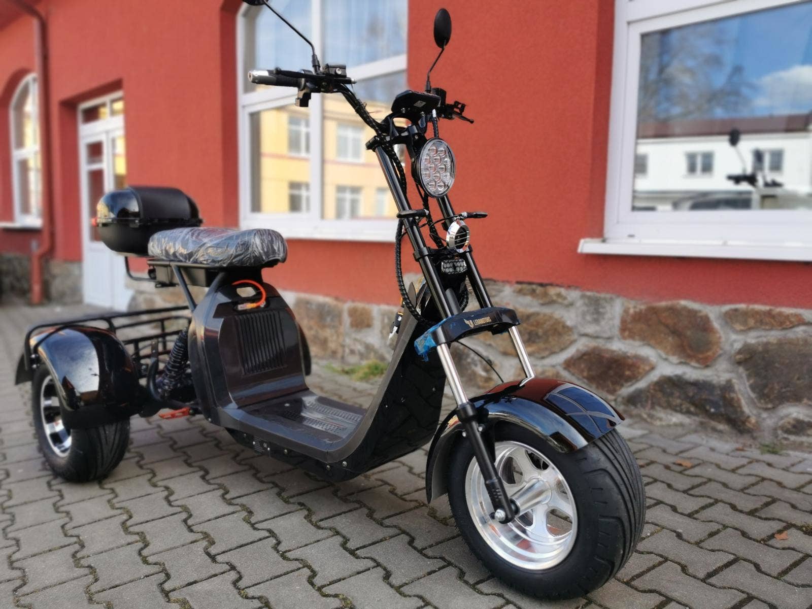 Leramotors Lera Scototers C5 1000W, BOX, SKLADEM (NOVÁ, 2024), 49.990 ...