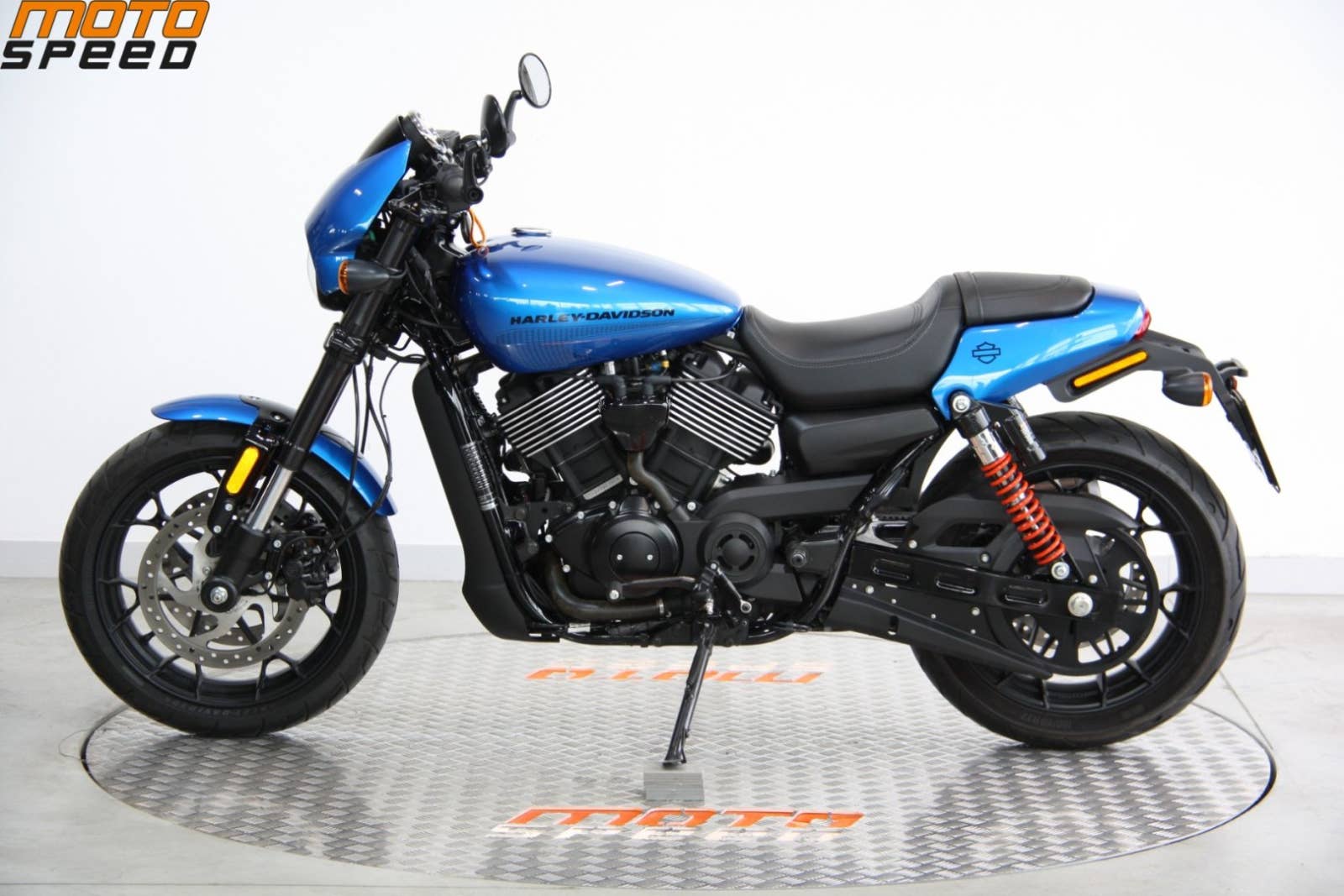 Harley-Davidson XG750A Street Rod (2018), 149.000 Kč - TipMoto.com