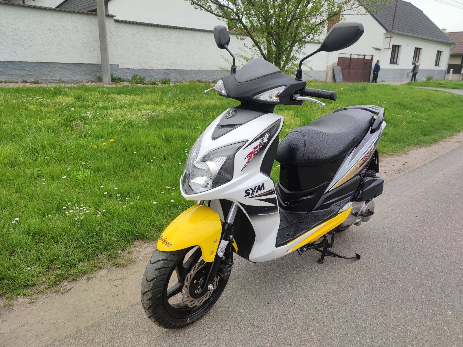 Sym Jet 4 125 (2012), 29.999 Kč - TipMoto.com