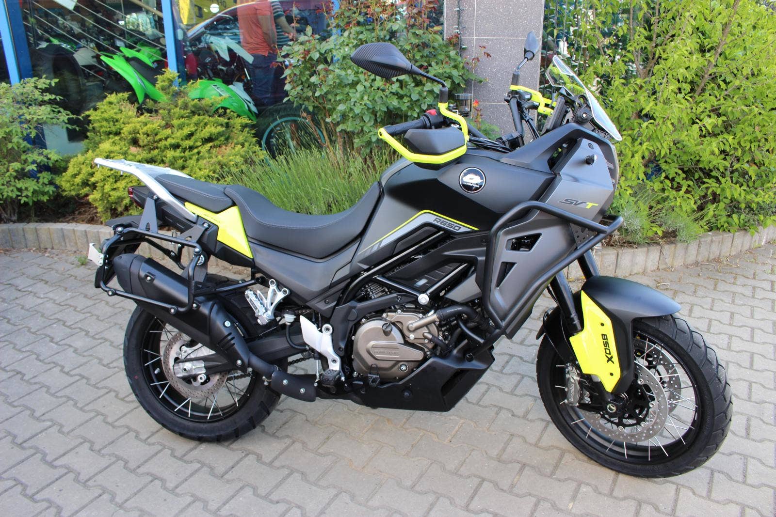 QJ Motor SVT 650 X NOVINKA 2024 SKLADEM AKCE (NOVÁ, 2024), 179.900 Kč ...