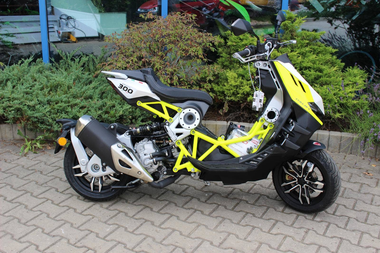 Italjet Dragster 300 NOVINKA 2024 (NOVÁ, 2024), 179.500 Kč - TipMoto.com