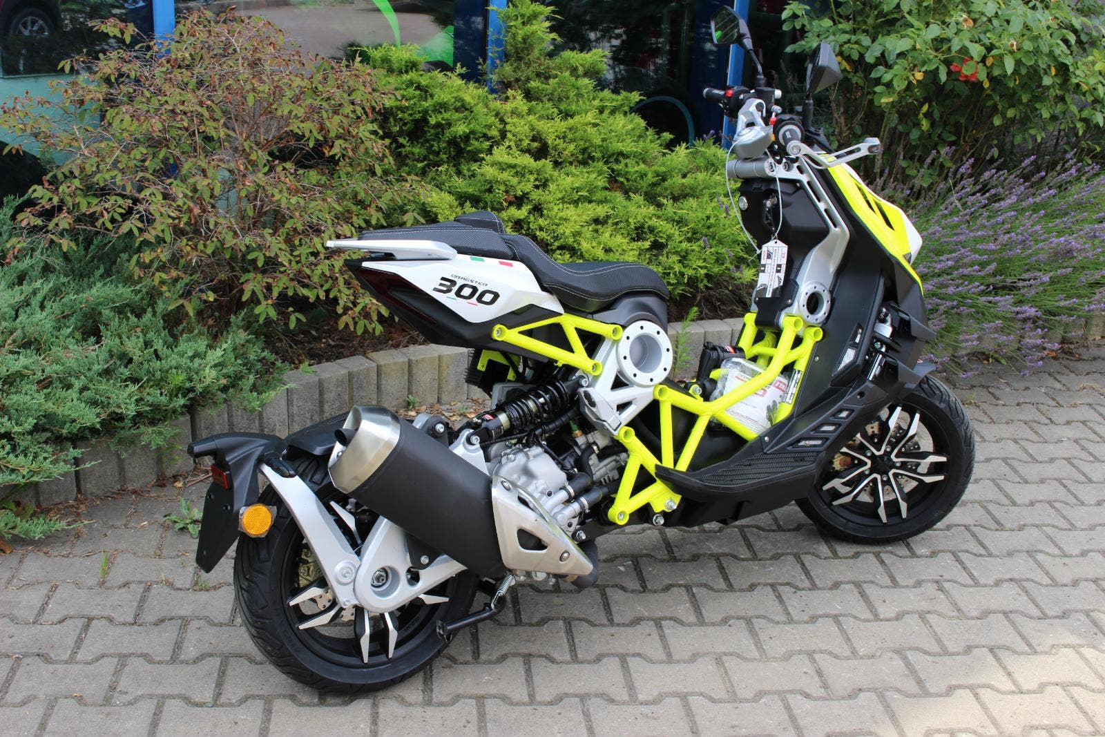 Italjet Dragster 300 NOVINKA 2024 (NOVÁ, 2024), 179.500 Kč - TipMoto.com