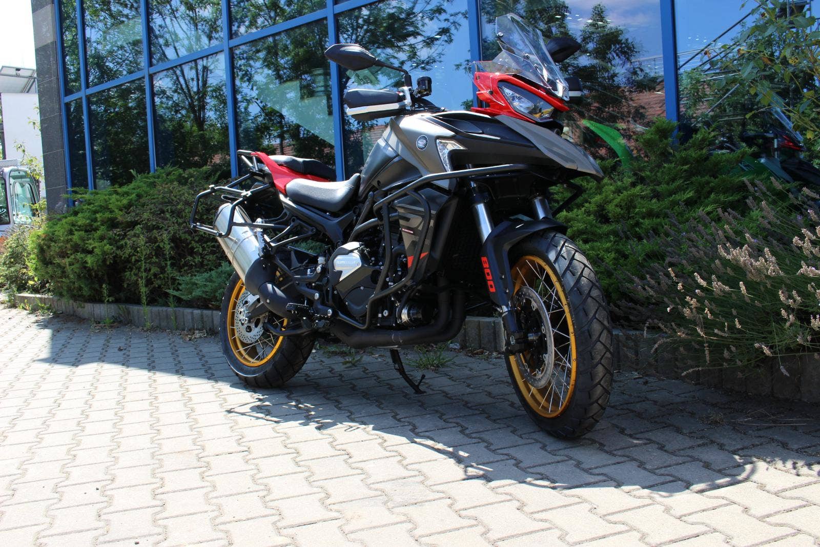 QJ Motor SRT 800 SX SKLADEM 2024- modelSLEVA (NOVÁ, 2024), 204.900 Kč ...