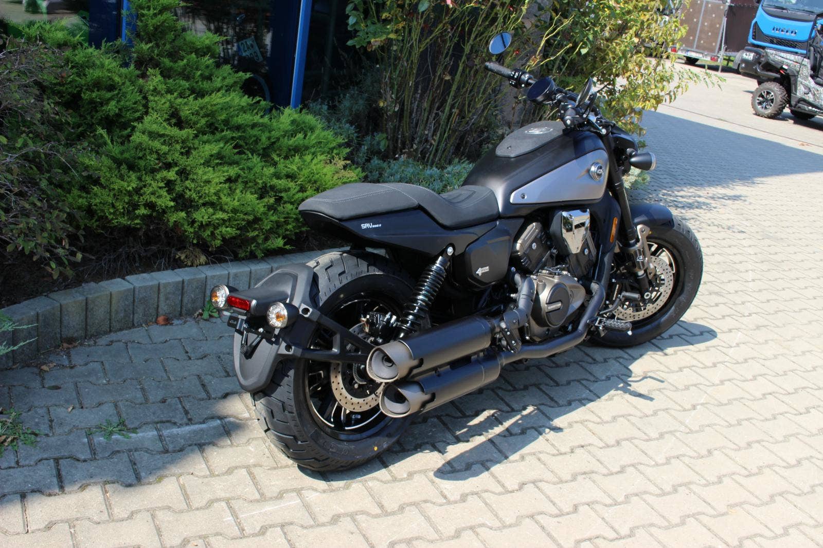 QJ Motor SRV 600 V4 2025 NOVINKA (NOVÁ, 2025), 179.900 Kč - TipMoto.com