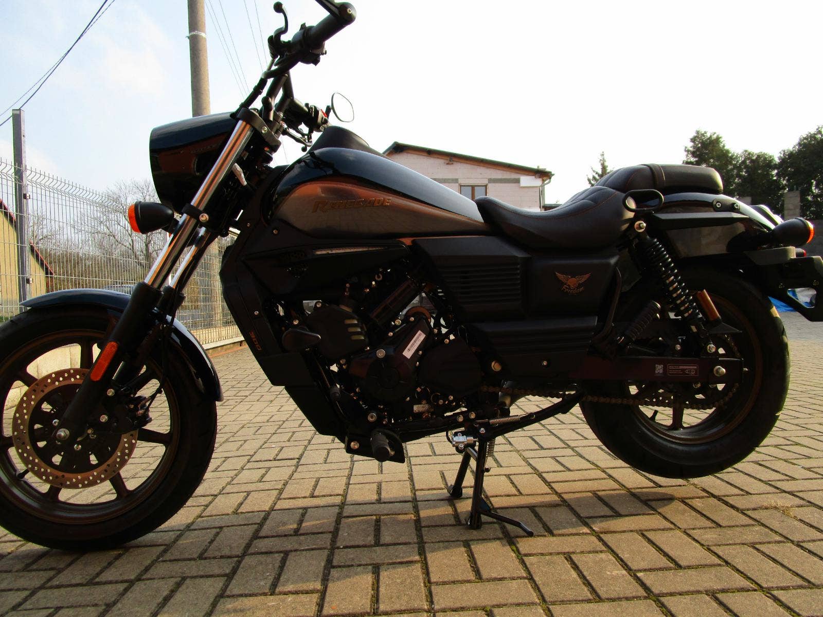 UM Motorcycles Renegade Freedom 300 (NOVÁ), 79.700 Kč - TipMoto.com