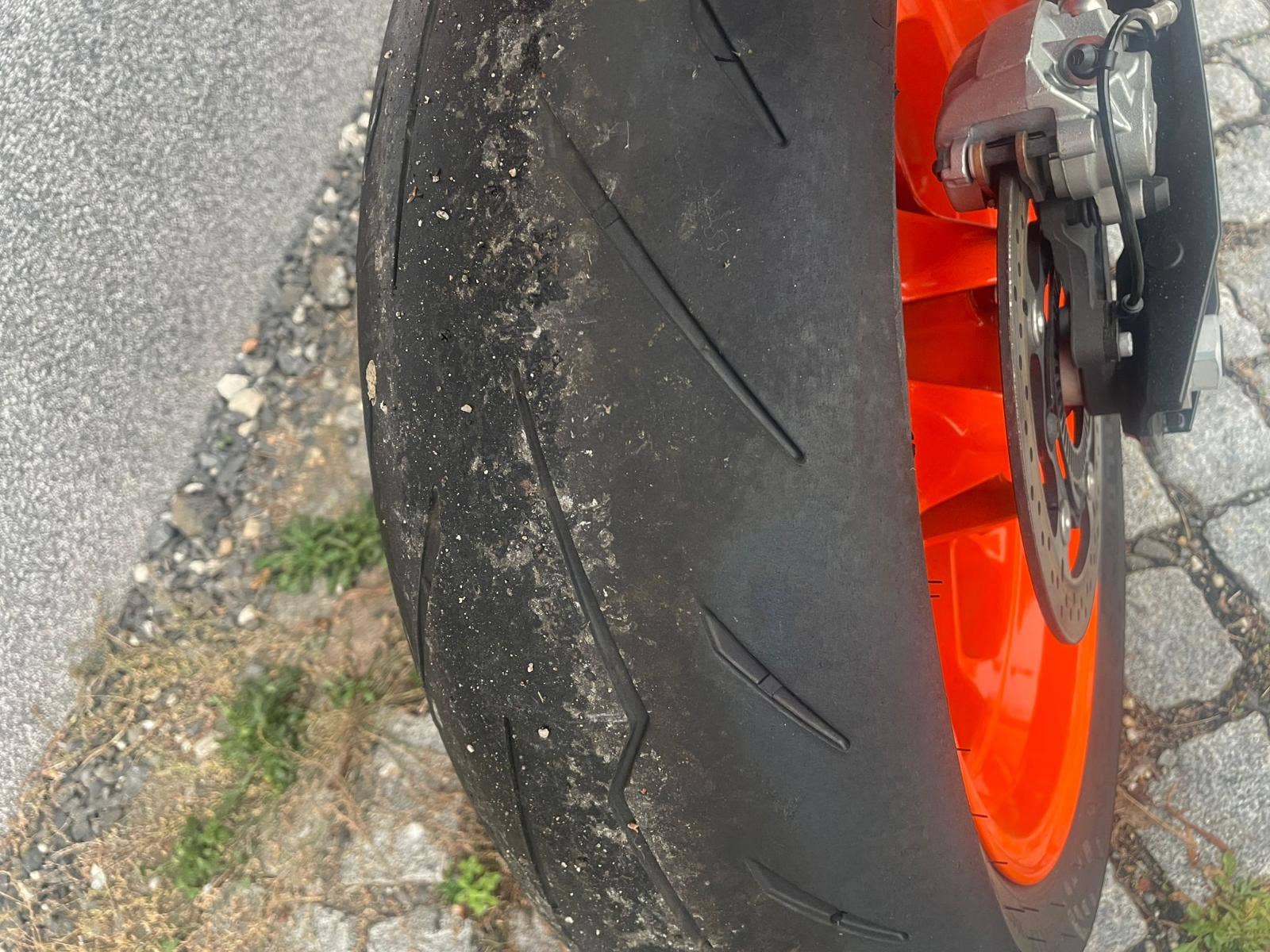 KTM 890 SMT (2023), 235.000 Kč - TipMoto.com