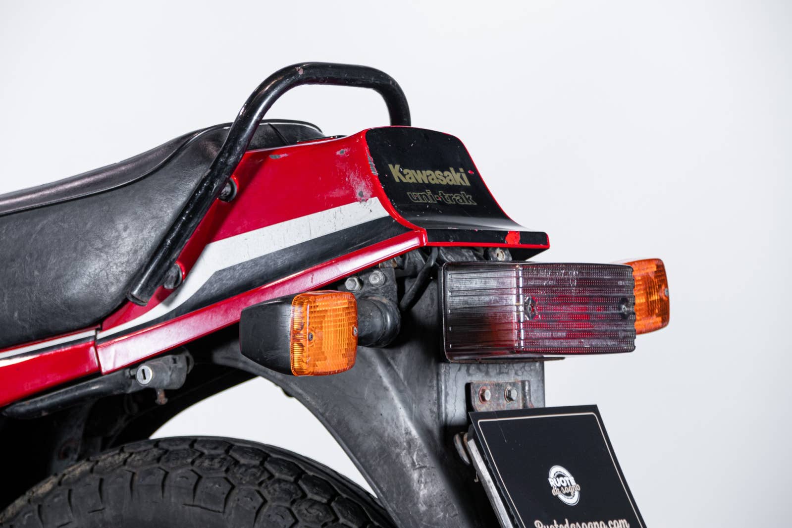 Kawasaki GPZ 550 (1982) - TipMoto.com