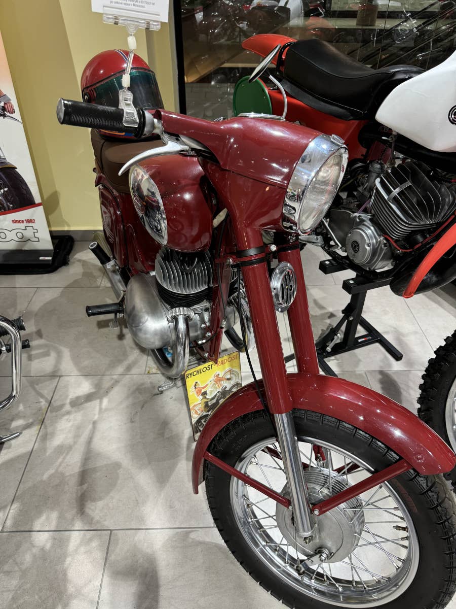 Jawa 350/360 Automatic - TipMoto.com
