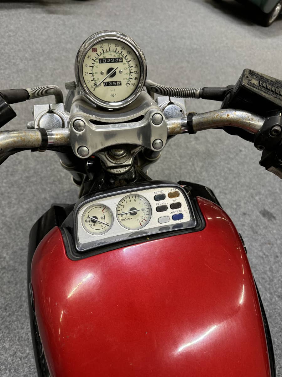 Yamaha V-Max VMX 1200 - TipMoto.com