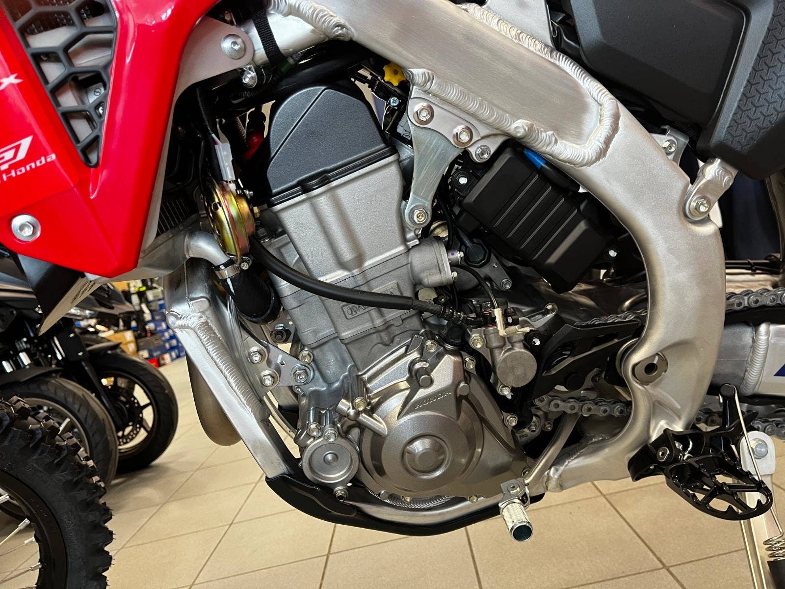 Honda RedMoto CRF 400 RX | Enduro s TP 2026 (NOVÁ, 2026), 12.287 € - TipMoto.com