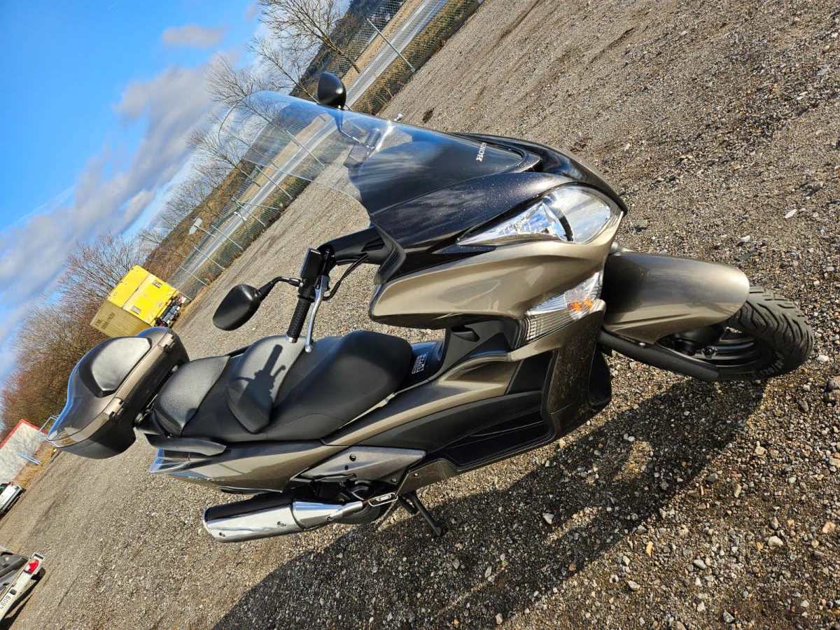 Honda SW-T600 , Silver wing 600 , TOP STAV (2011), 94.900 Kč - TipMoto.com