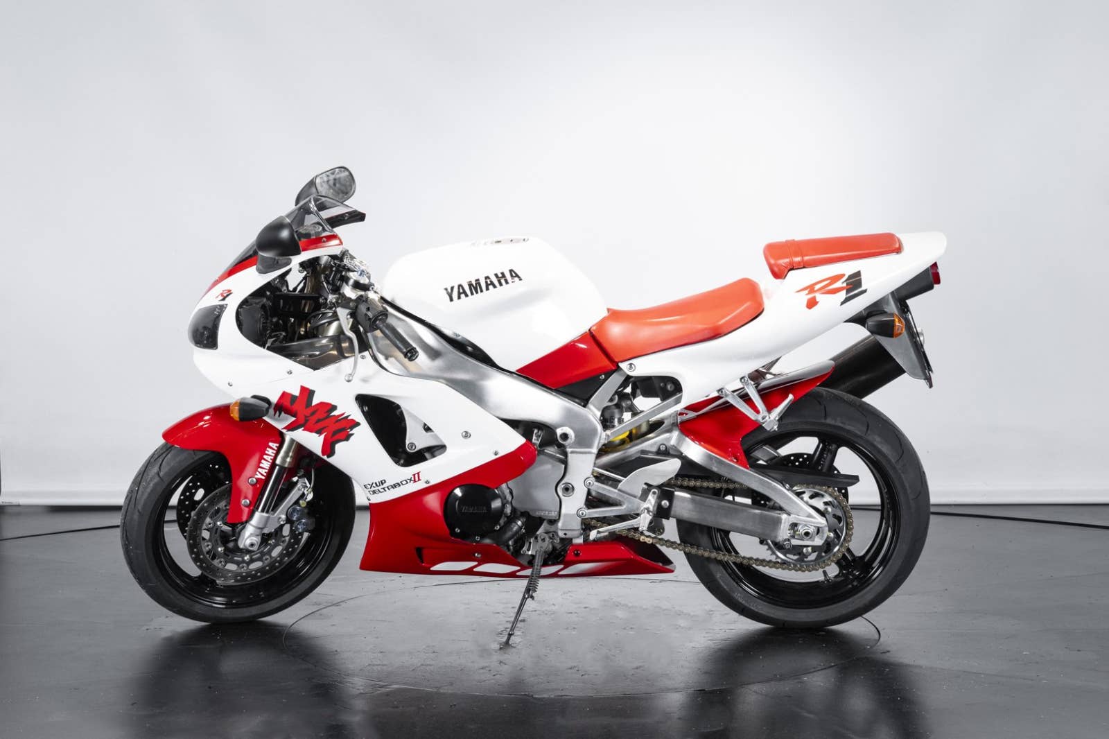 Yamaha YZF R1 (1998), 15.000 € - TipMoto.com