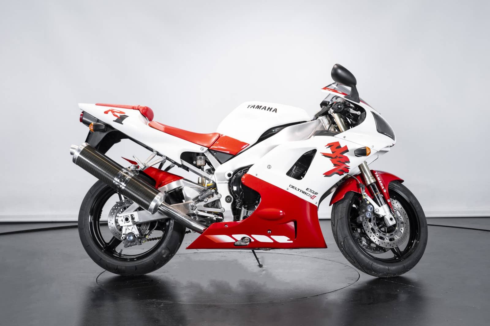 Yamaha YZF R1 (1998), 15.000 € - TipMoto.com